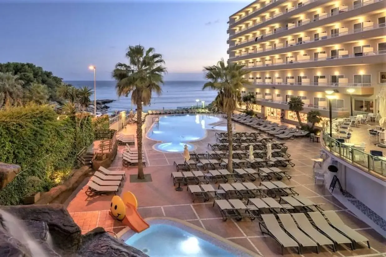 Hotel Cala Font (vol inclus) 4* Costa Dorada (Salou) Espagne ...